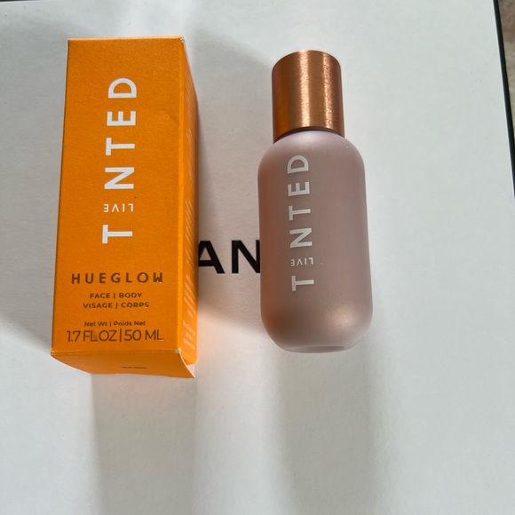 Tinted | Makeup | Tinted Hueglow In Dawn | Poshmark